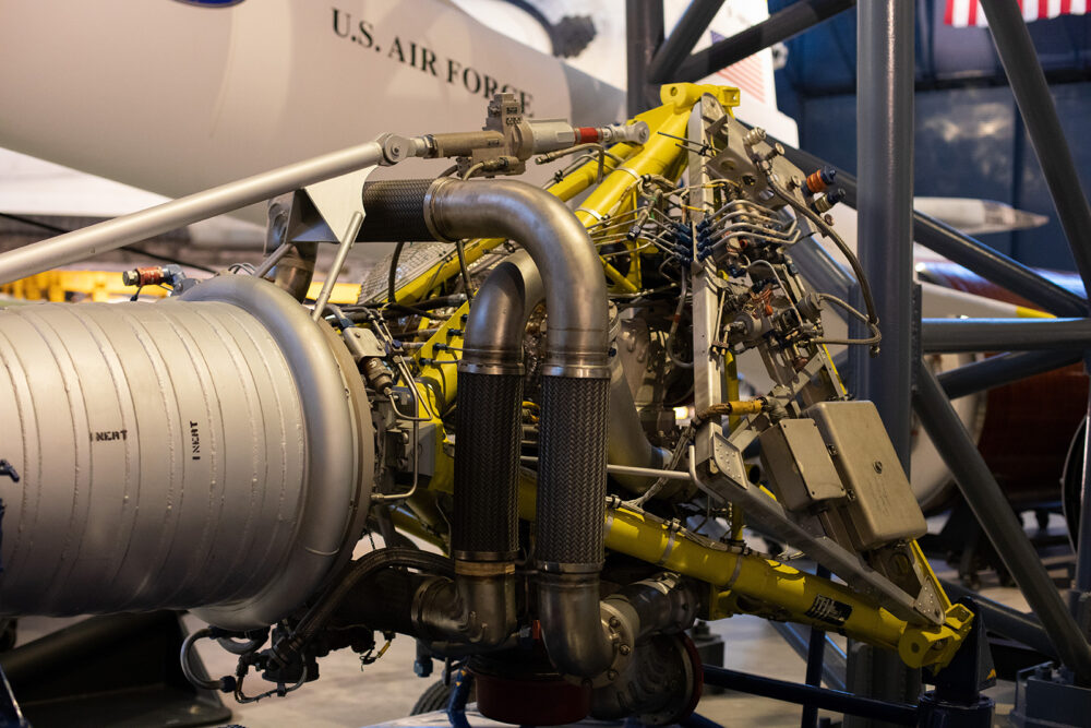 Mechanical, Aircraft, and Spacecraft - Reference Pictures